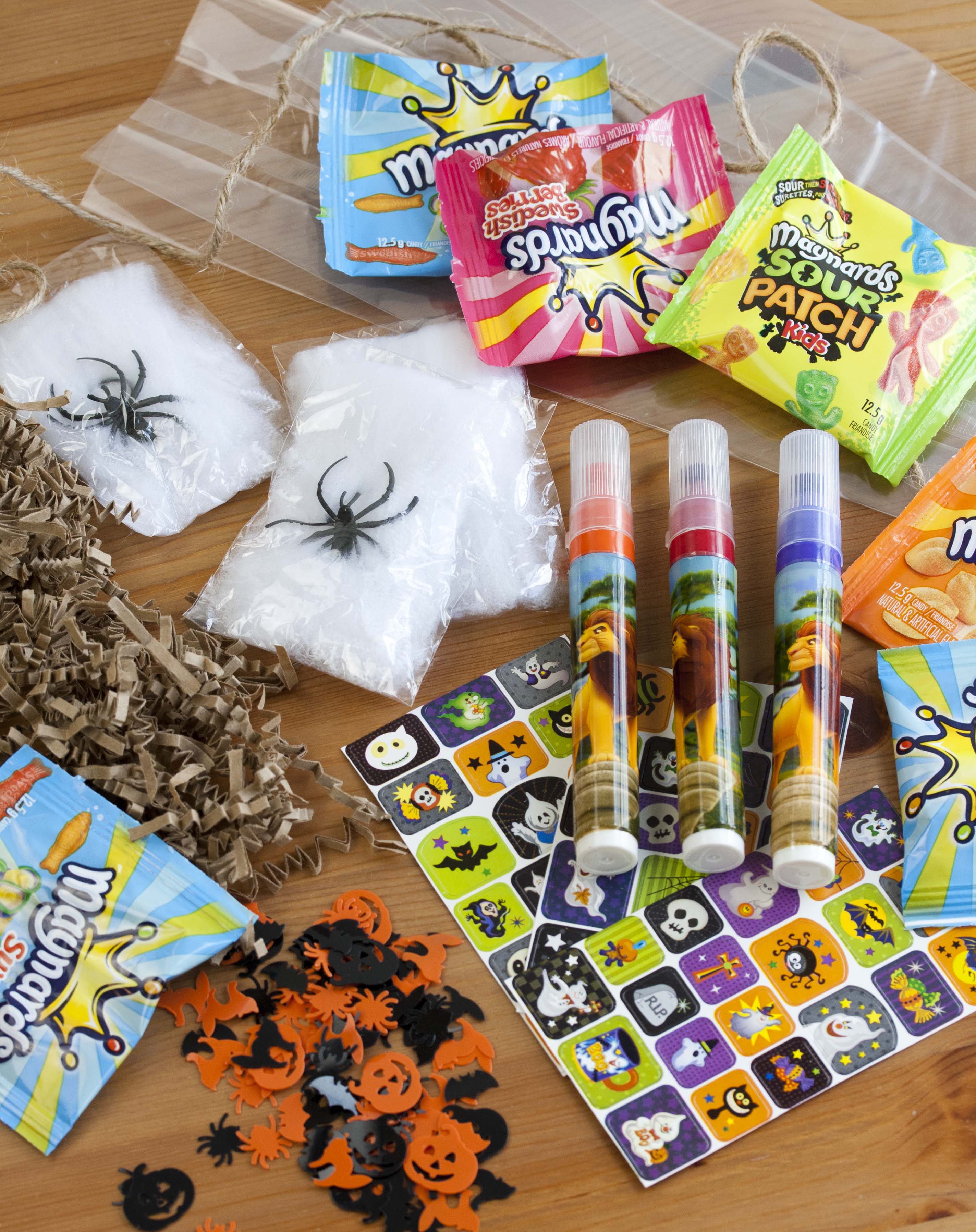 HALLOWEEN TREAT BAGS: KIDS EDITION - JMS ENTERTAINING